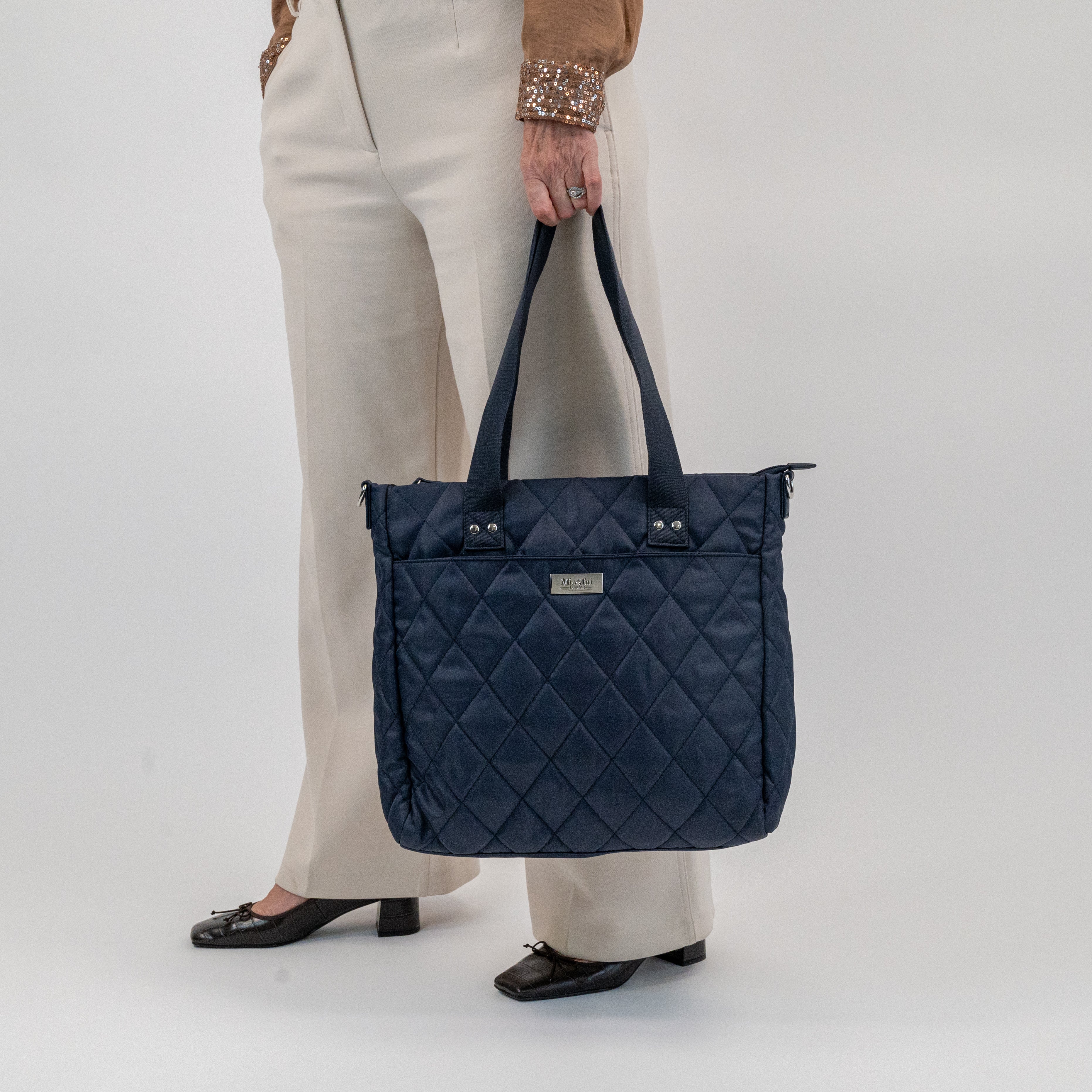 Dolly Quilted Laptop Tote Bag – Mia Tui